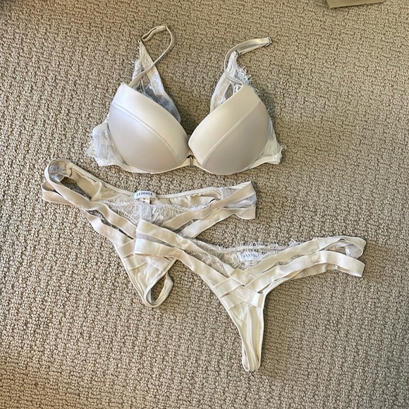 La Perla | Intimates & Sleepwear | La Perla Bra And Thong Set | Poshmark